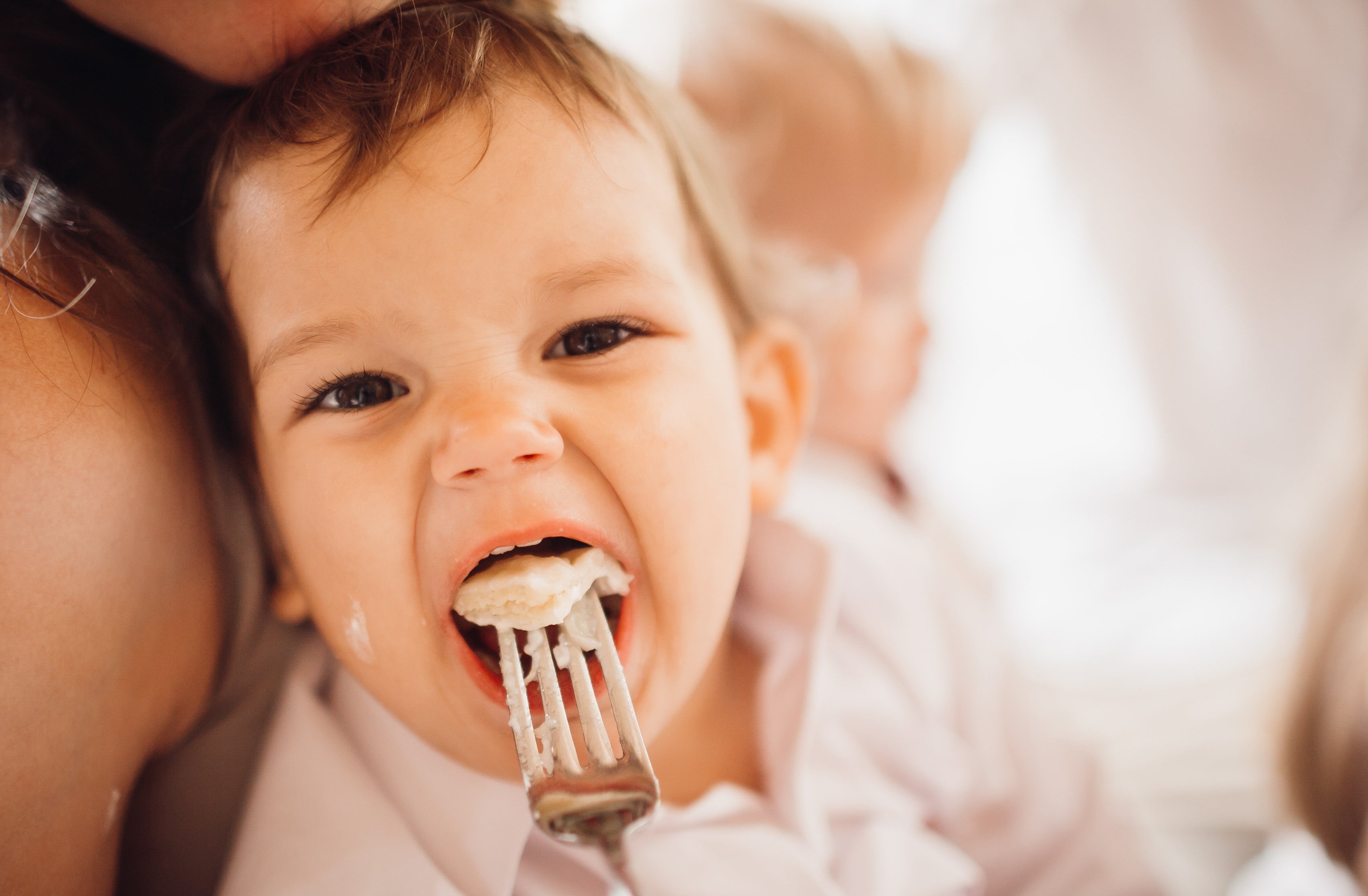 The Ultimate Baby Feeding Schedule: From Newborn to 12 Months – Granola ...
